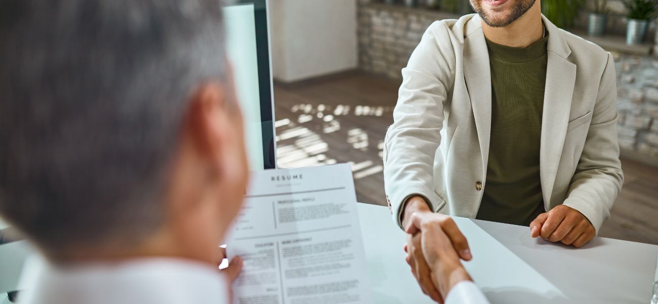 Employment Agency Vs. Recruitment Agency (2024 Comparison)