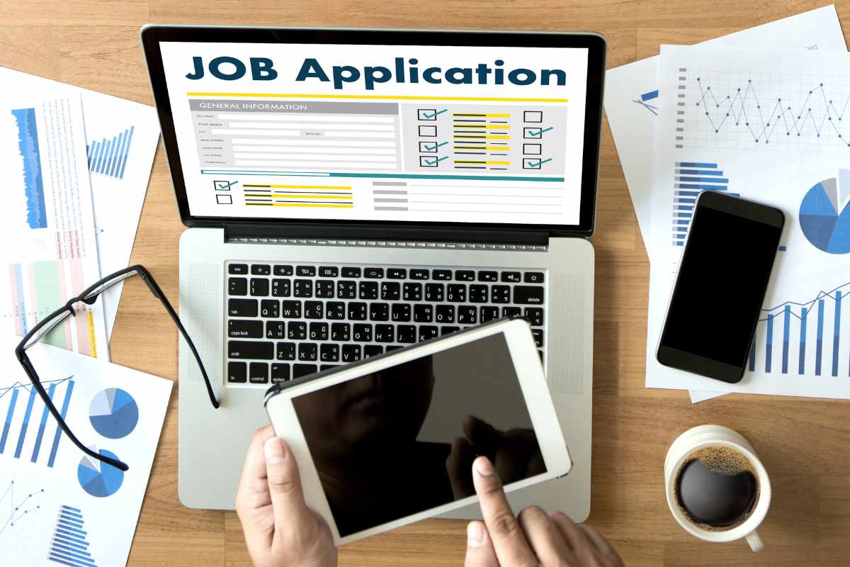 The Role of Technology in Recruitment: Complete 2024 Guide